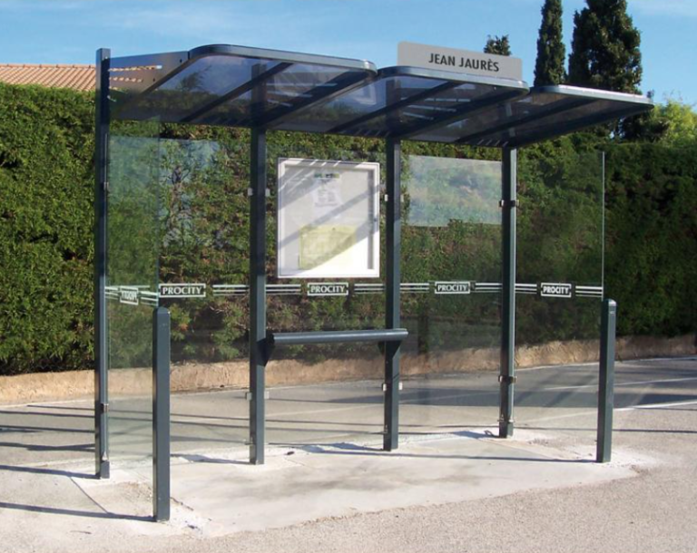 Station bus Conviviale® avec bardages verre 3000mm - SAS PROCOLLECTIVITES
